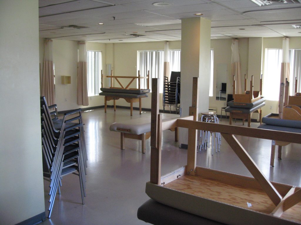 Hydro Room - Sutherland-Chan SchoolSutherland-Chan School